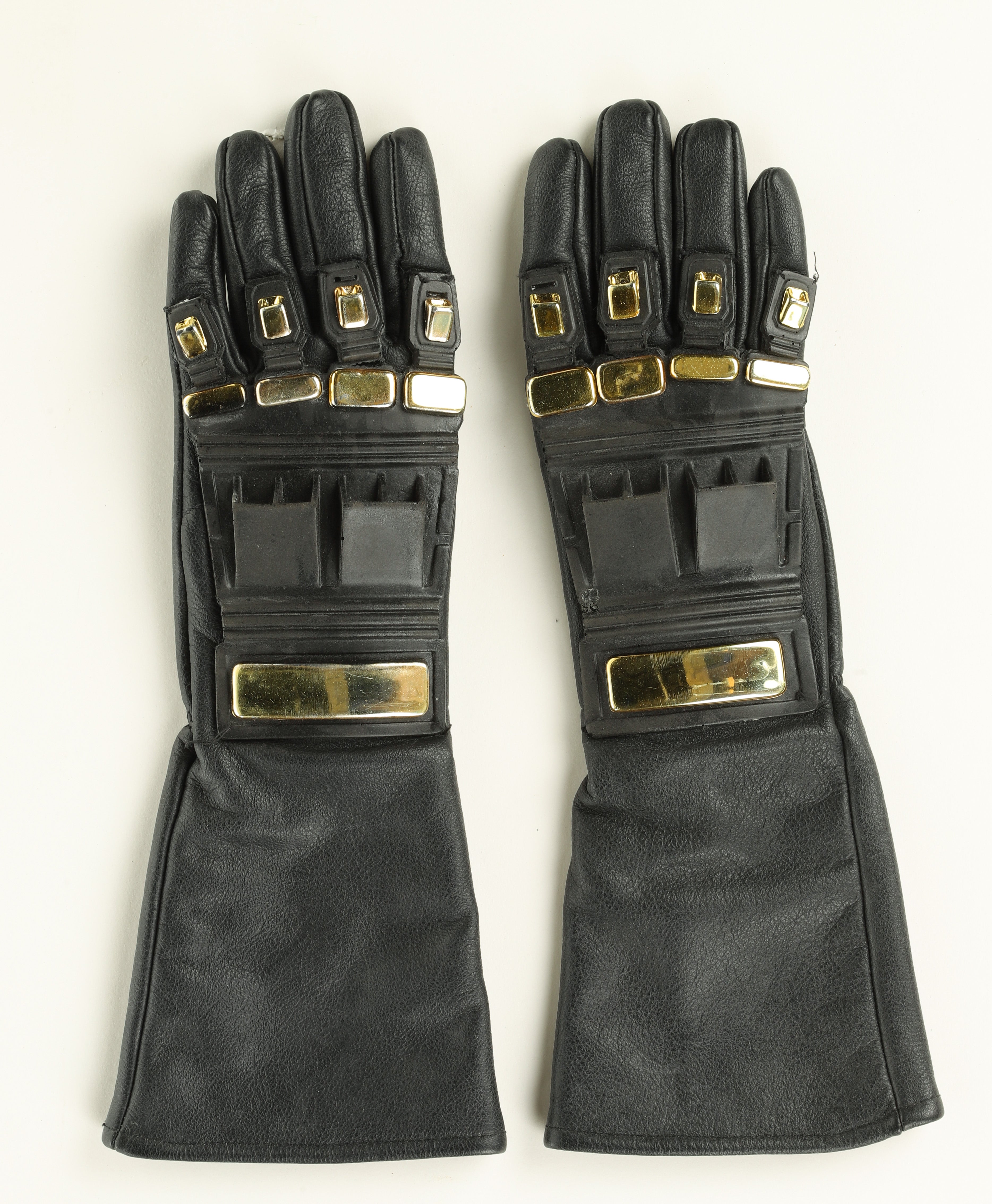 Accessories – PlanetHollywoodVault